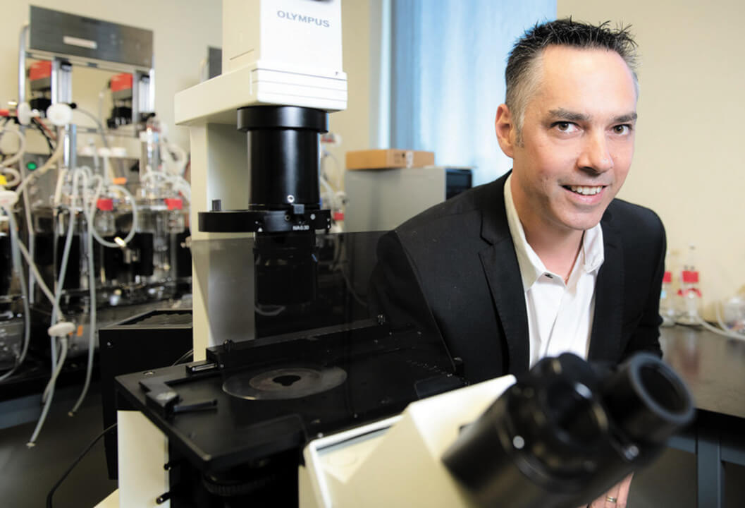 À propos | Priorité bien vieillir - Eric Simard